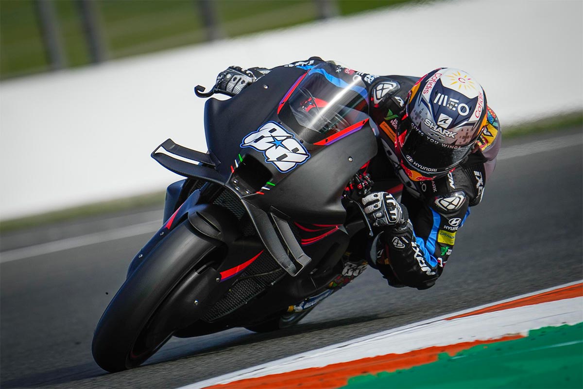 Official Tecnical Supplier of Trackhouse Racing MotoGP Team - sc ...